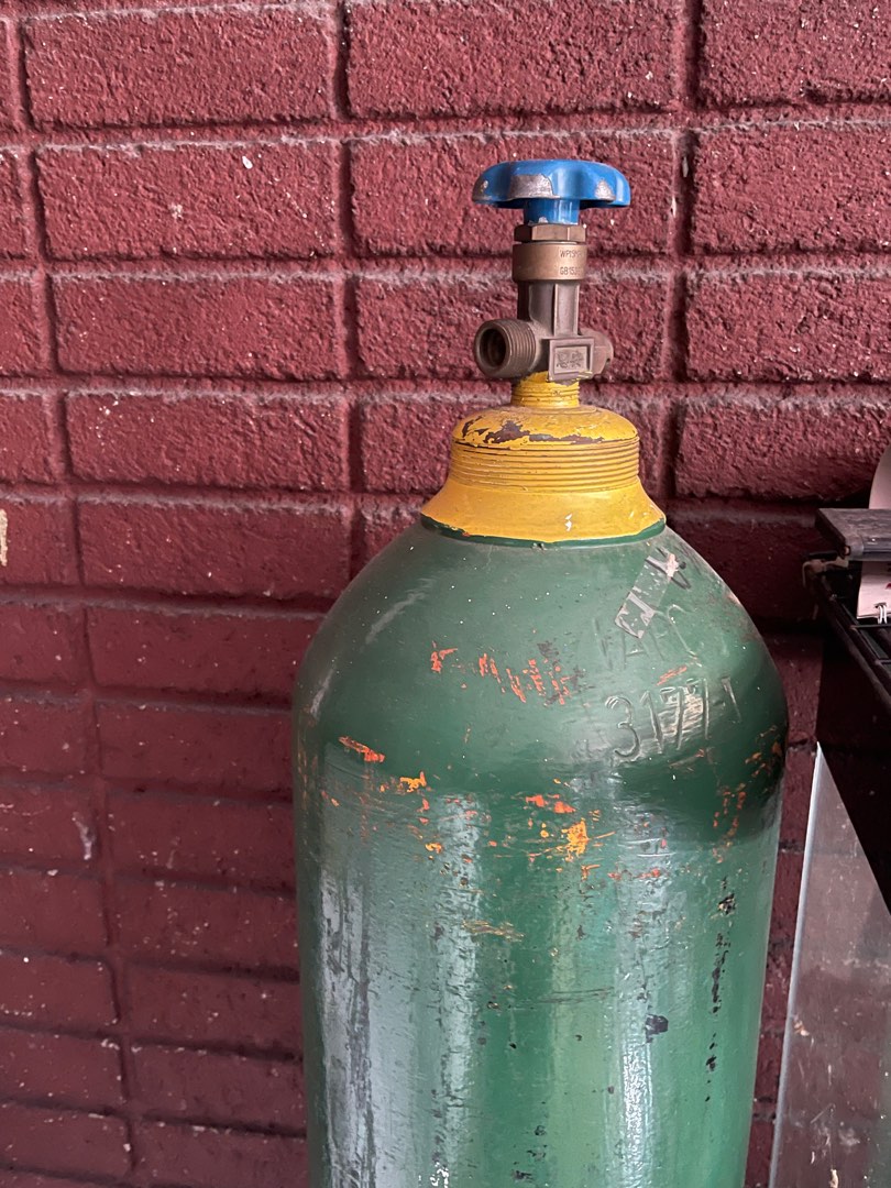 Oxygen Tank 50 lbs, Health & Nutrition, Medical Supplies & Tools on ...