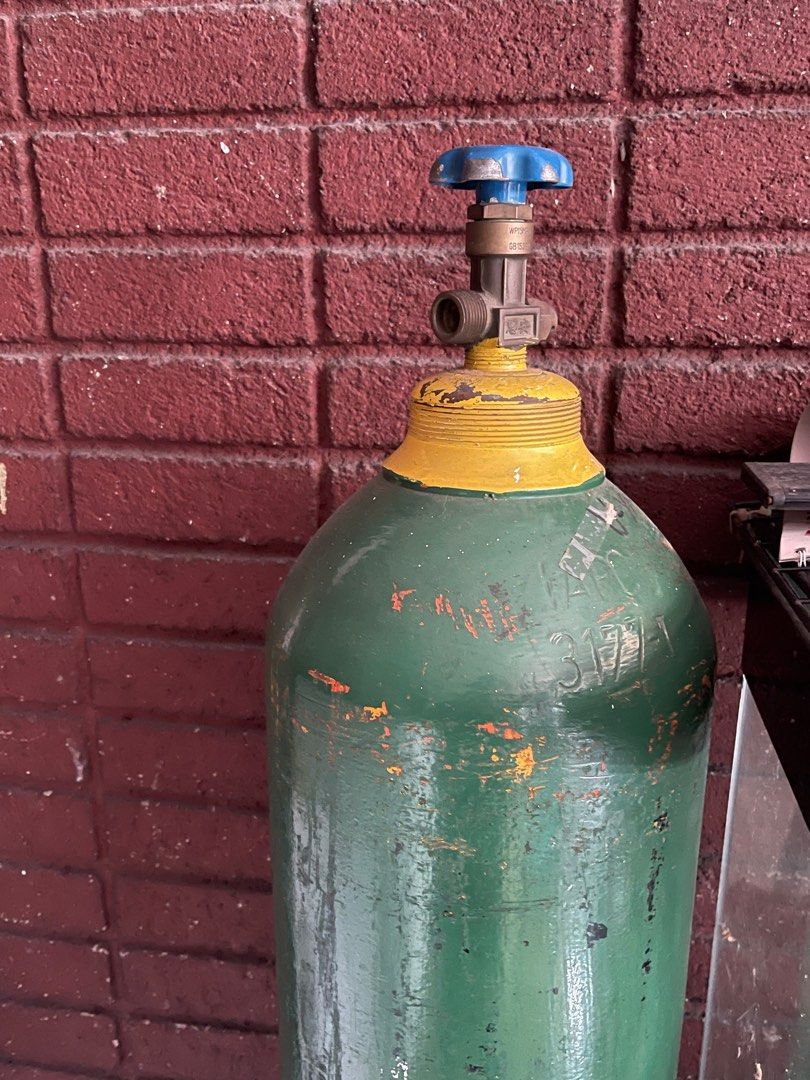 Oxygen Tank 50 lbs, Health & Nutrition, Medical Supplies & Tools on ...