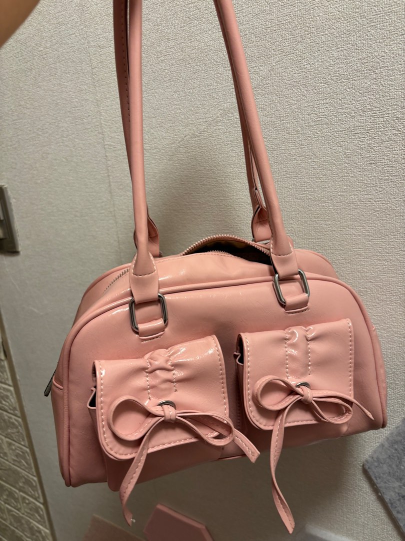 Pink Coquette Stand-oil-like shoulder bag, Women's Fashion, Bags ...
