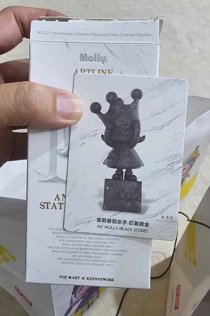 Popmart Molly Anniversary Statues Classical Retro, Black Stone (secret ...