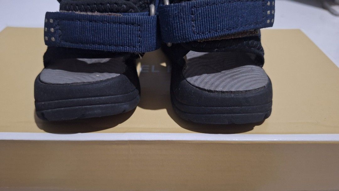 Sandal Anak Toe Zone, Bayi & Anak, Baju Anak Laki-laki, 1 hingga 3 ...