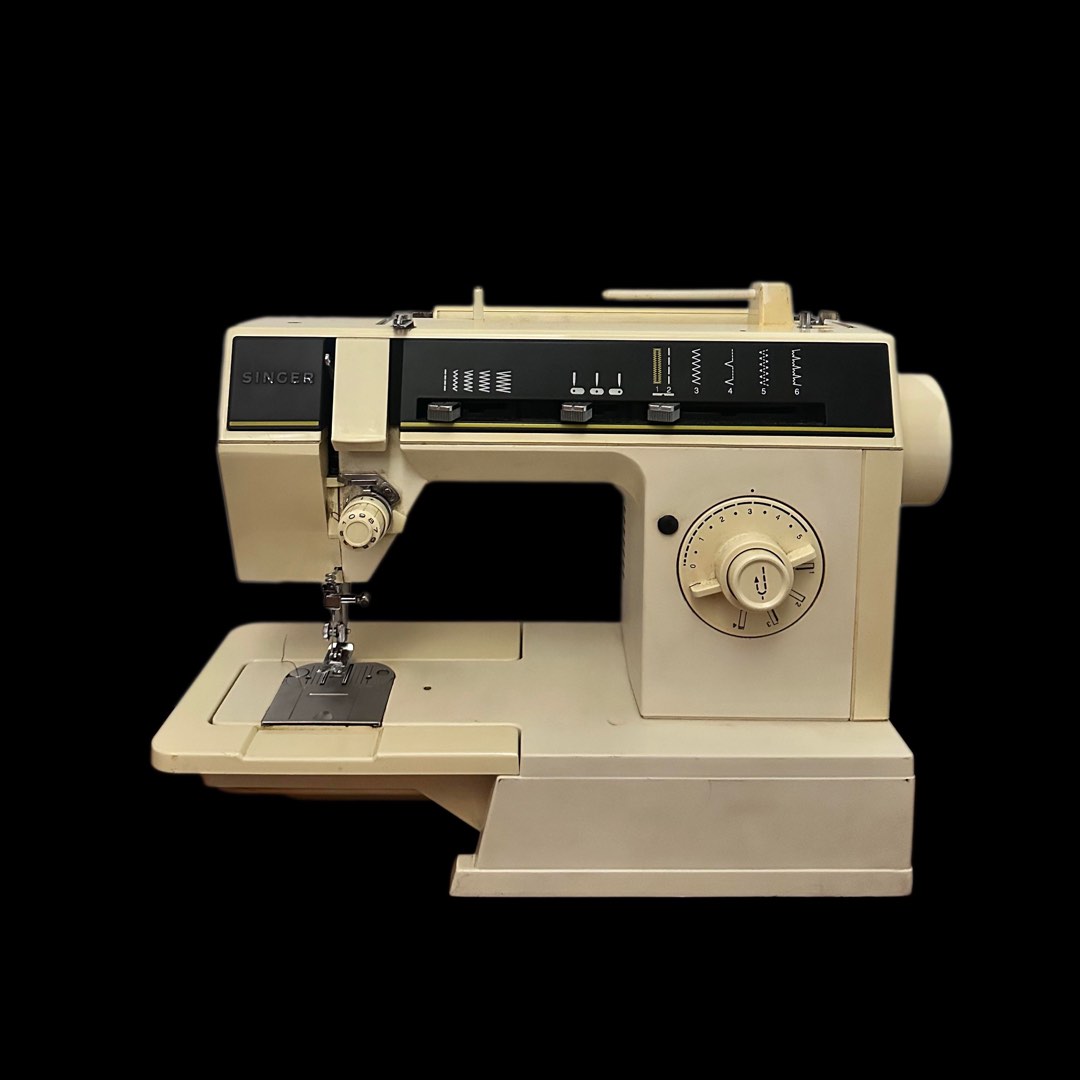 Singer 6212C Sewing Machine 車衣機 縫紉機, 其他, 其他 - Carousell