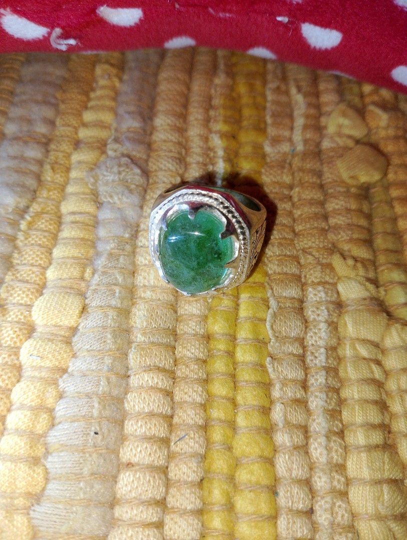 Stone zamrud Kalimantan, Men's Fashion, Watches & Accessories, Jewelry ...