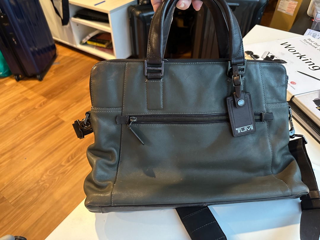 tumi harrison leather olive colour, Luxury, Bags & Wallets on Carousell