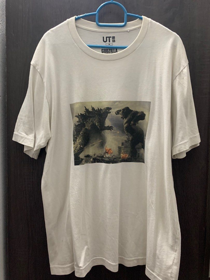 Uniqlo Godzilla vs Kong, Men's Fashion, Tops & Sets, Tshirts & Polo ...