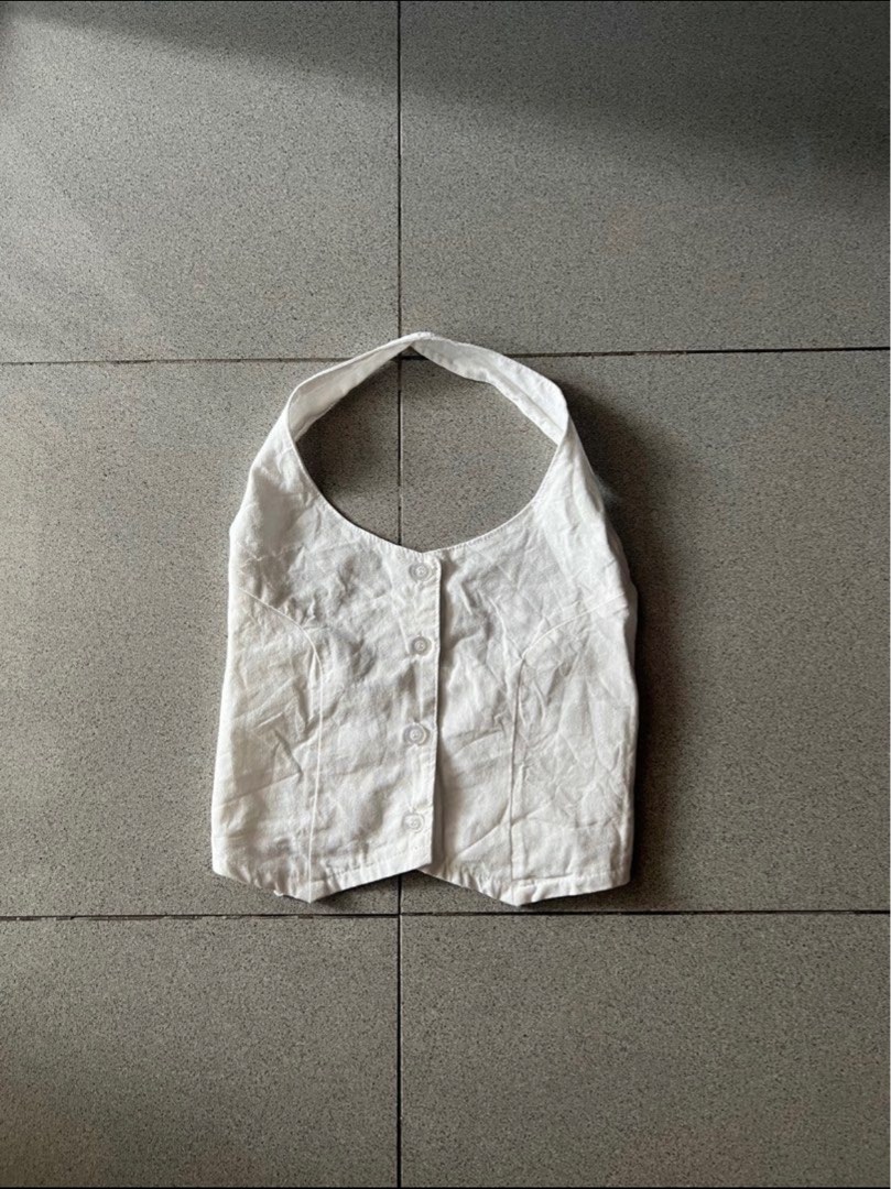 White linen button down backless crop top, Women's Fashion, Tops ...