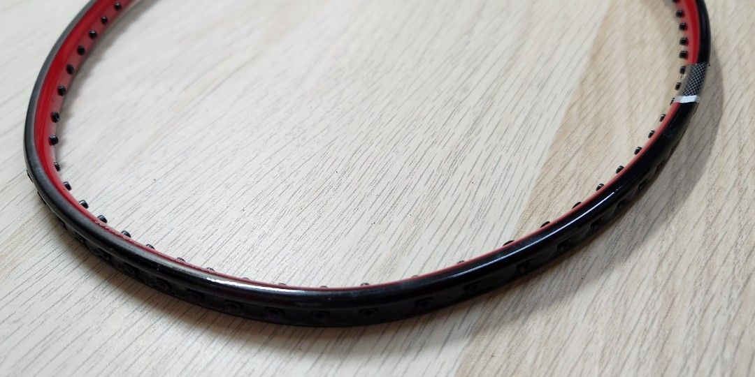 Yonex Muscle Power 100 羽毛球拍絕版！！, 運動產品, 運動與體育, 運動與體育 - 球拍和球類運動 - Carousell