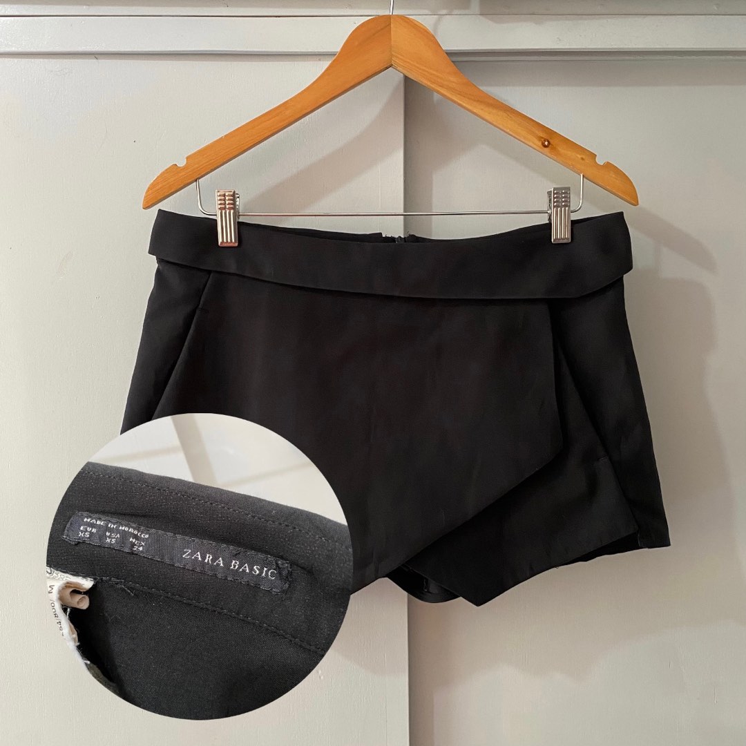 ZARA Basic Black Mini Skort, Women's Fashion, Bottoms, Shorts on Carousell