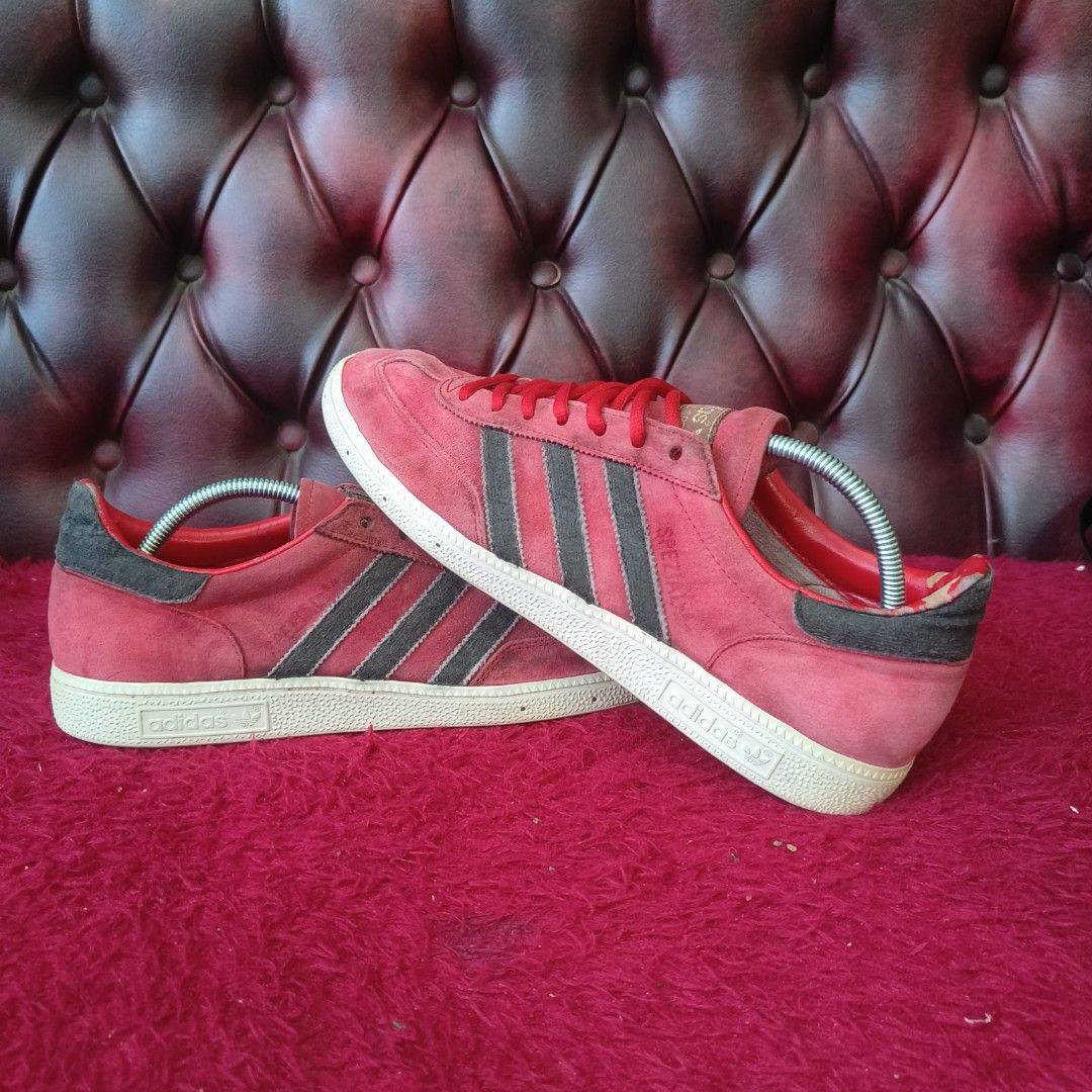 Adidas spezial red, Fesyen Pria, Sepatu , Sepatu Formal di Carousell