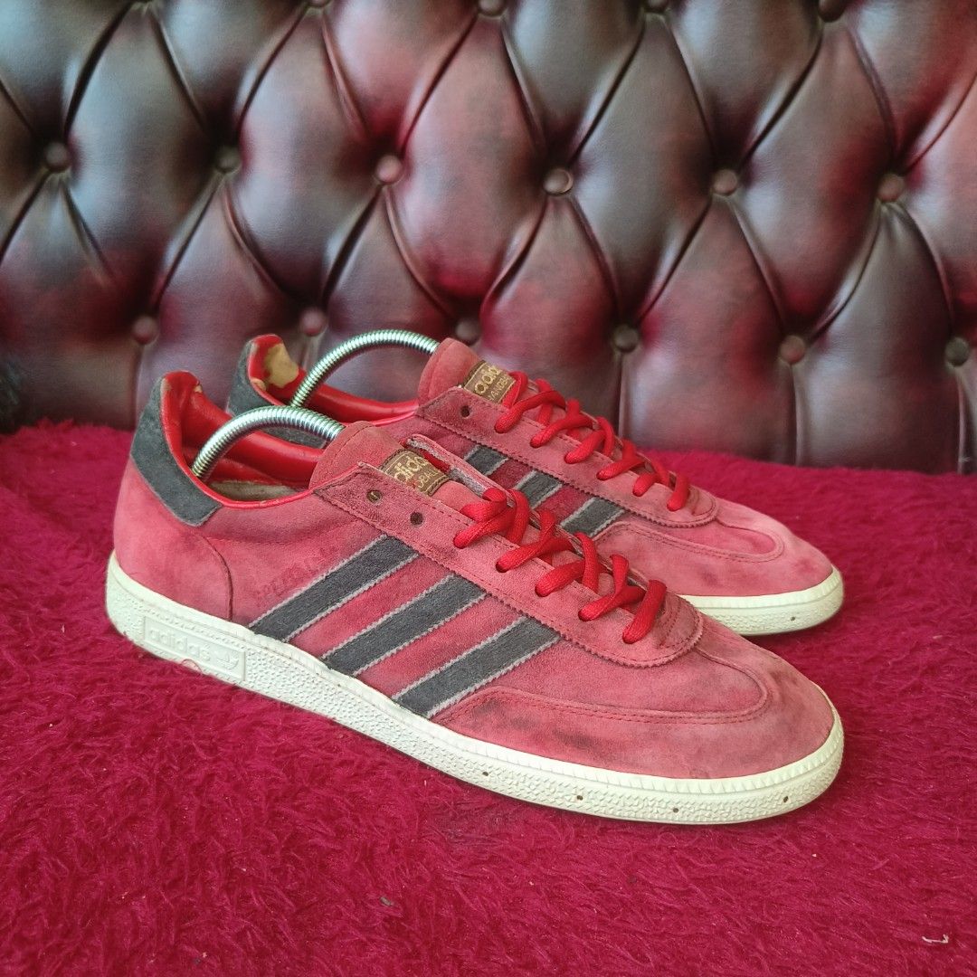Adidas spezial red, Fesyen Pria, Sepatu , Sepatu Formal di Carousell