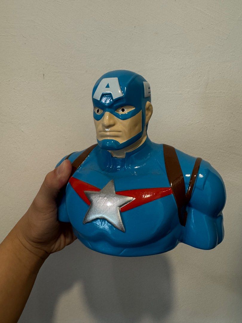 Captain America coin bank (MINISO X Marvel), Hobbies & Toys ...