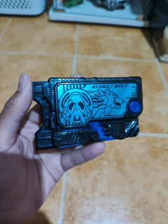 DX Assault Wolf Progrise key Kamen rider zero one Vulcan Bandai, Audio ...