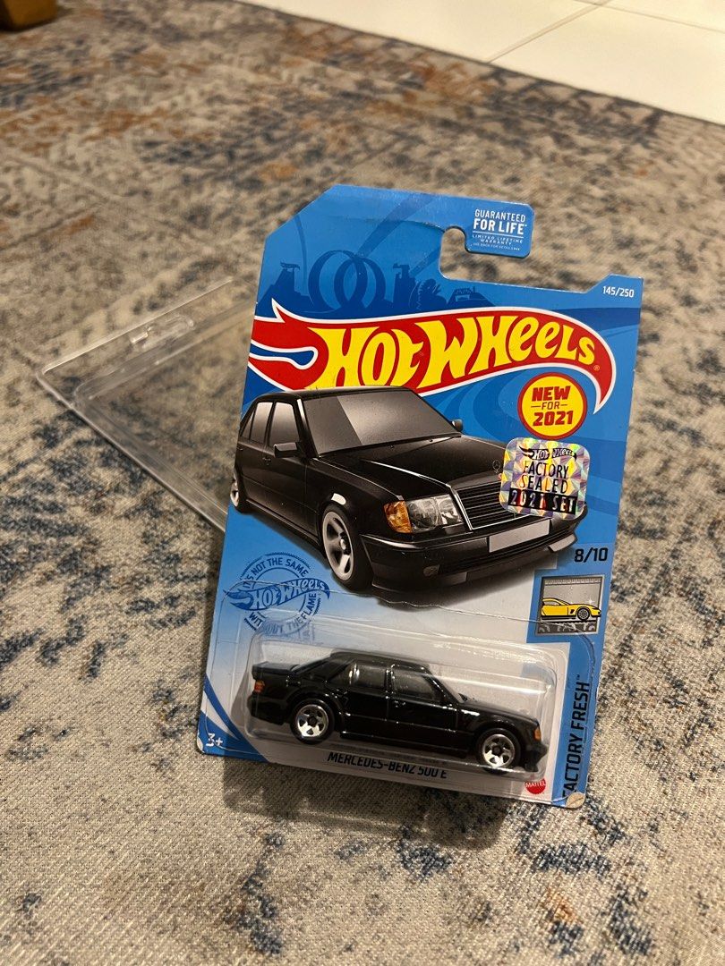 Hot Wheels Mercedes Benz w124 Boxer 500 E, Toys & Collectibles, Mainan ...