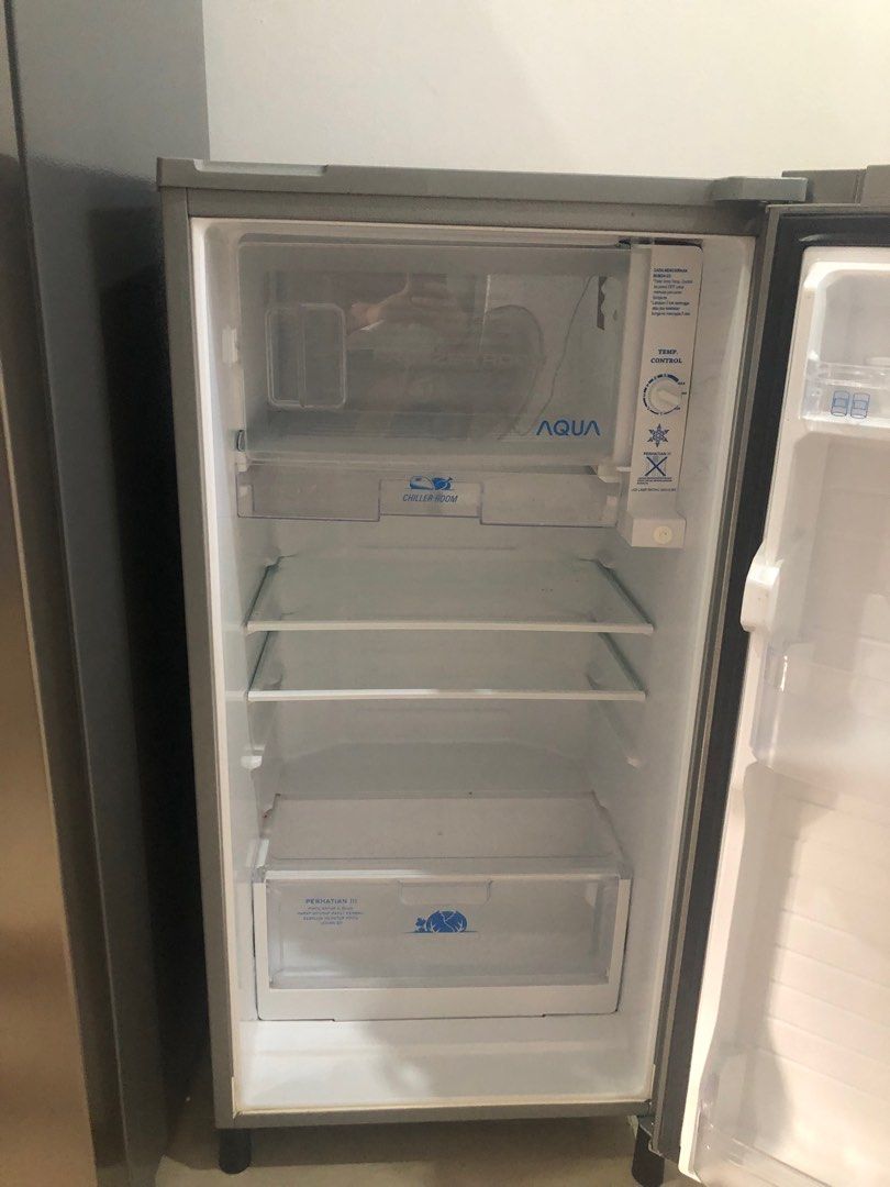 Kulkas Aqua 1 pintu AQR-D181, Elektronik, Lainnya di Carousell