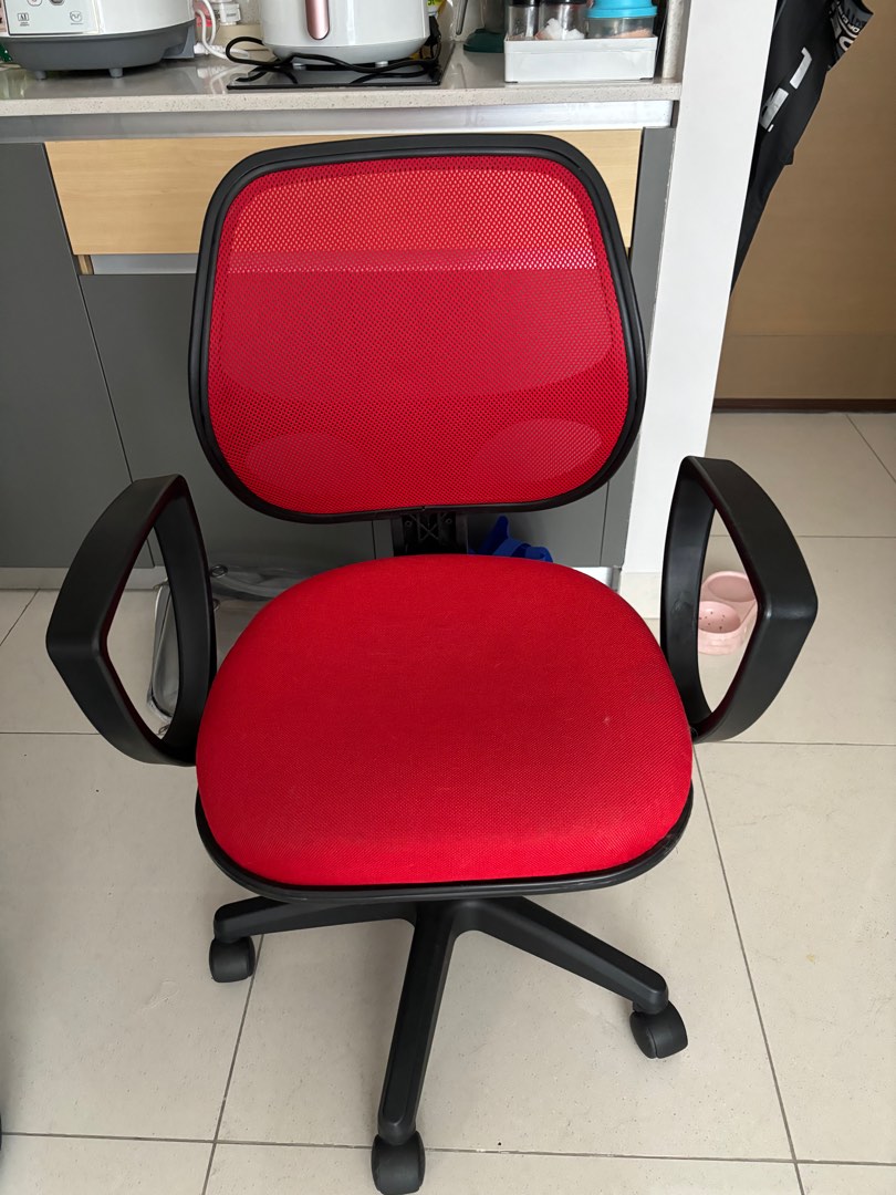 Kursi Kantor / Ecos office chair, Perabotan Rumah di Carousell