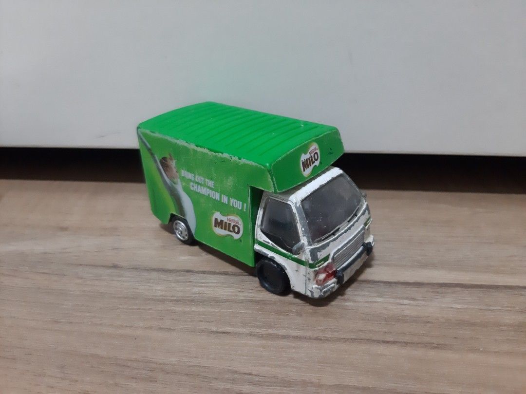 Milo Van Small Size Complete Set, Hobbies & Toys, Collectibles ...