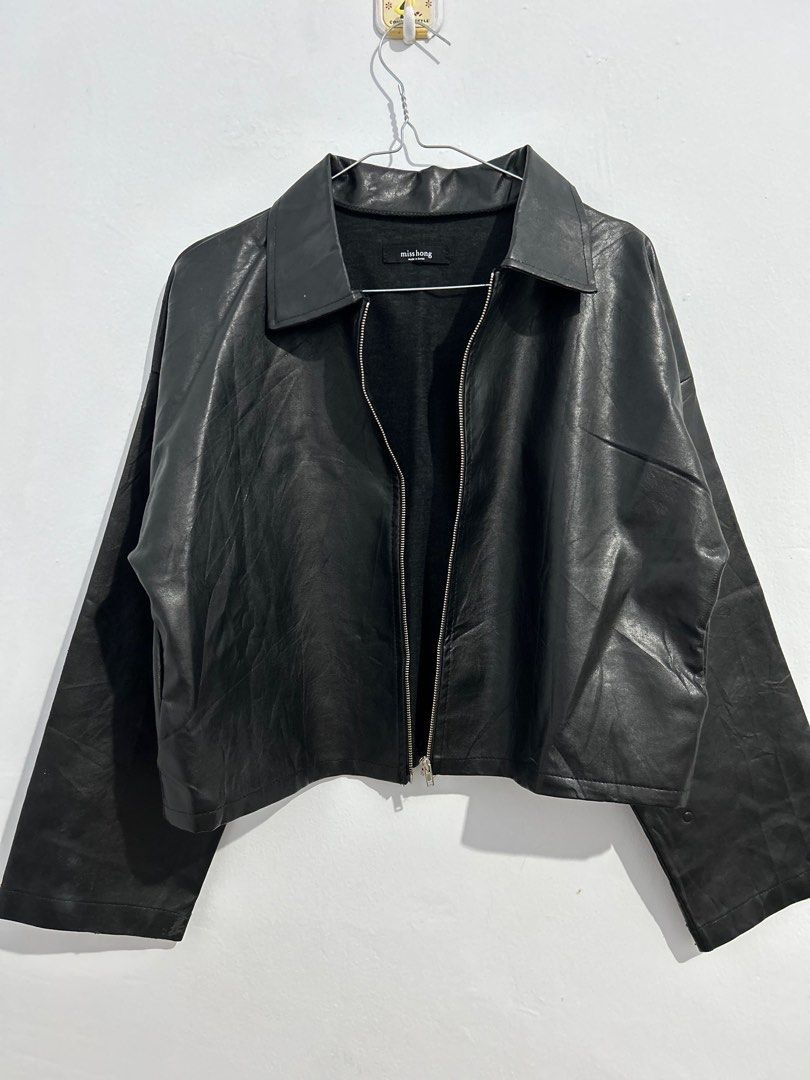 miss hong jacket kulit crop hitam, Fesyen Wanita, Pakaian Wanita, Baju ...