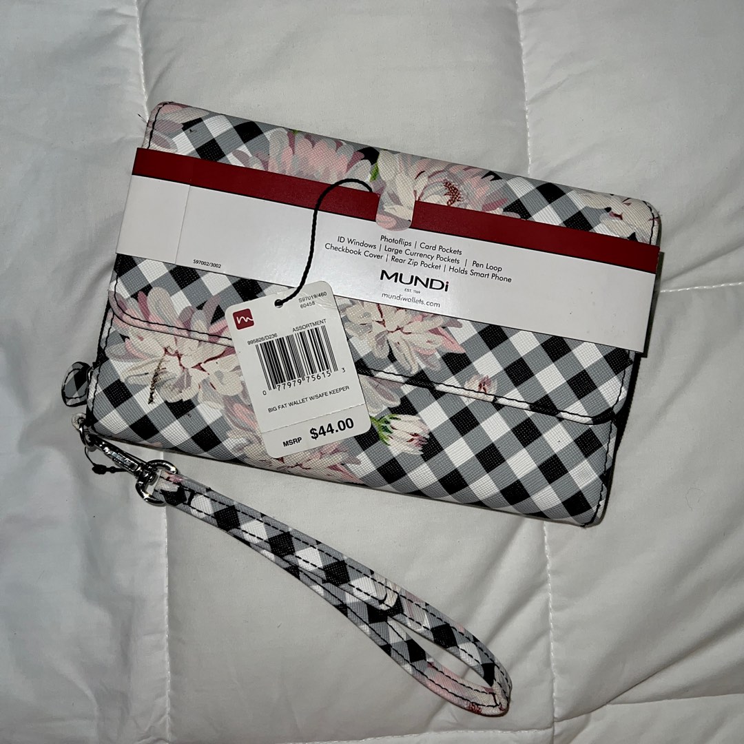 Mundi wallet, Women's Fashion, Bags & Wallets, Wallets & Card holders ...