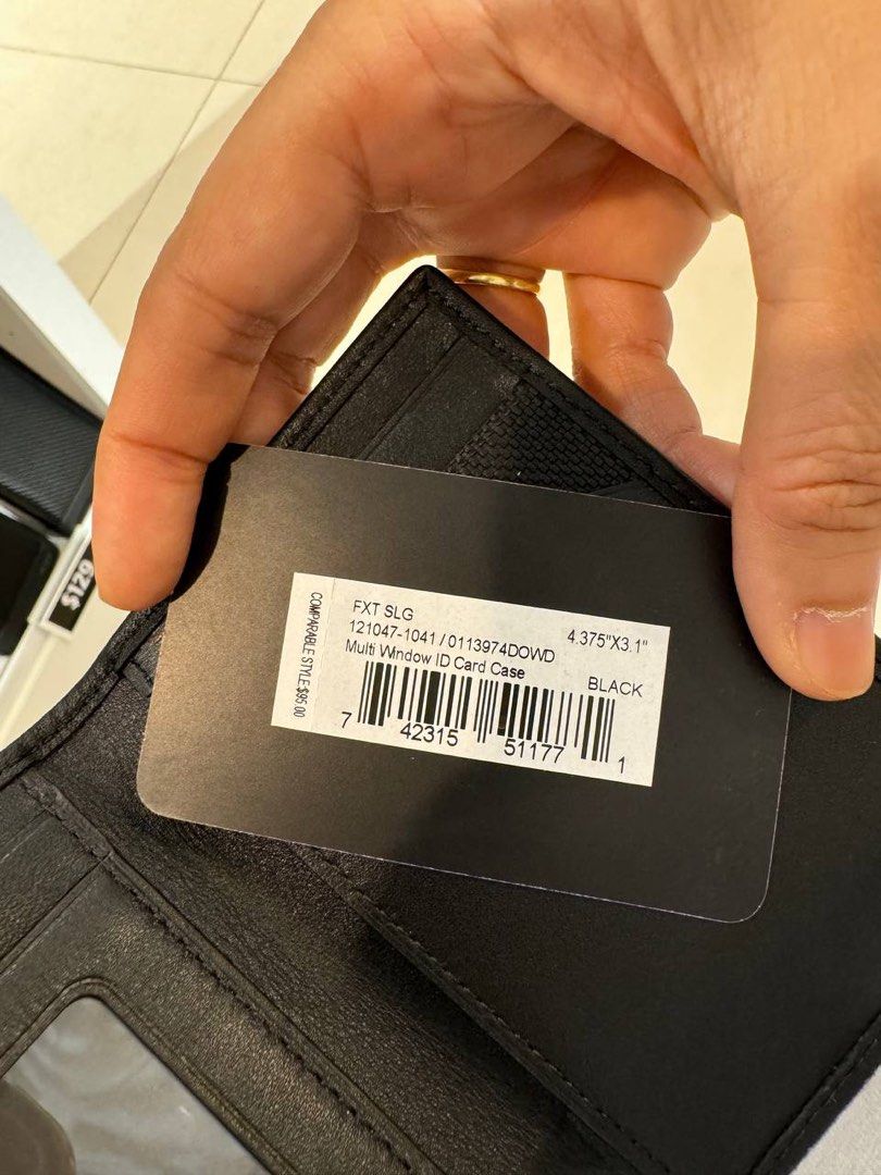 (PREORDER) MULTI WINDOW ID CARD CASE, Men's Fashion, Watches ...