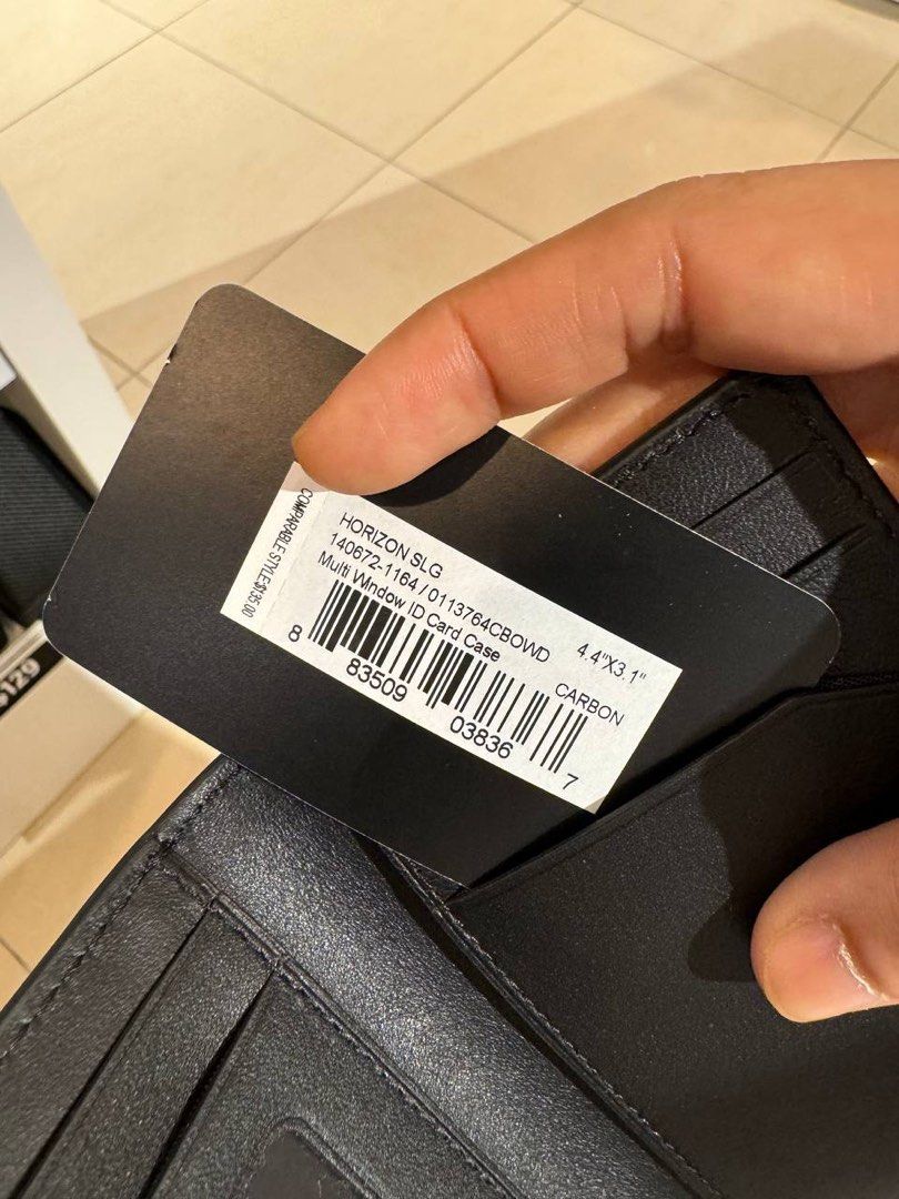 (PREORDER) MULTI WINDOW ID CARD CASE, Men's Fashion, Watches ...