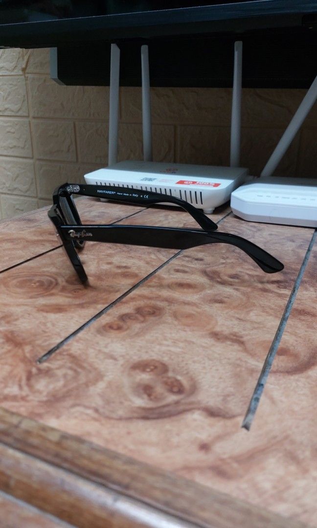 Rayban Wayfarer Condong, Men's Fashion, Watches & Accessories ...