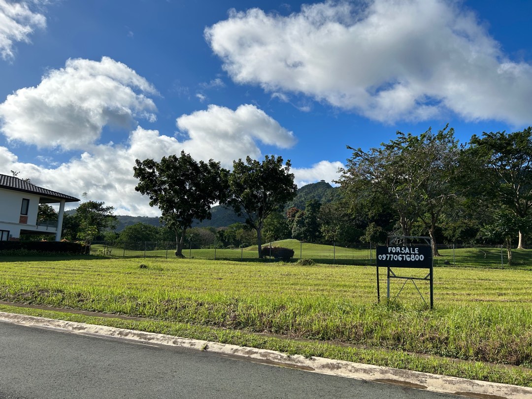 Tagaytay Highlands Prime Lot with View of Taal Lake in Cotswold ...