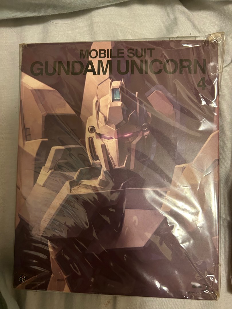 機動戰士高達UC Blu-ray 4-7, 興趣及遊戲, 音樂、樂器 & 配件, 音樂與媒體 - CD 及 DVD - Carousell