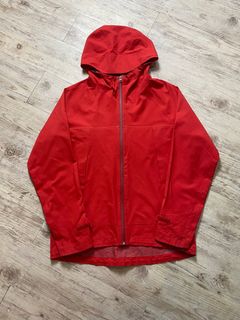 Uniqlo Blocktech, Men's Fashion, Coats, Jackets and Outerwear on Carousell
