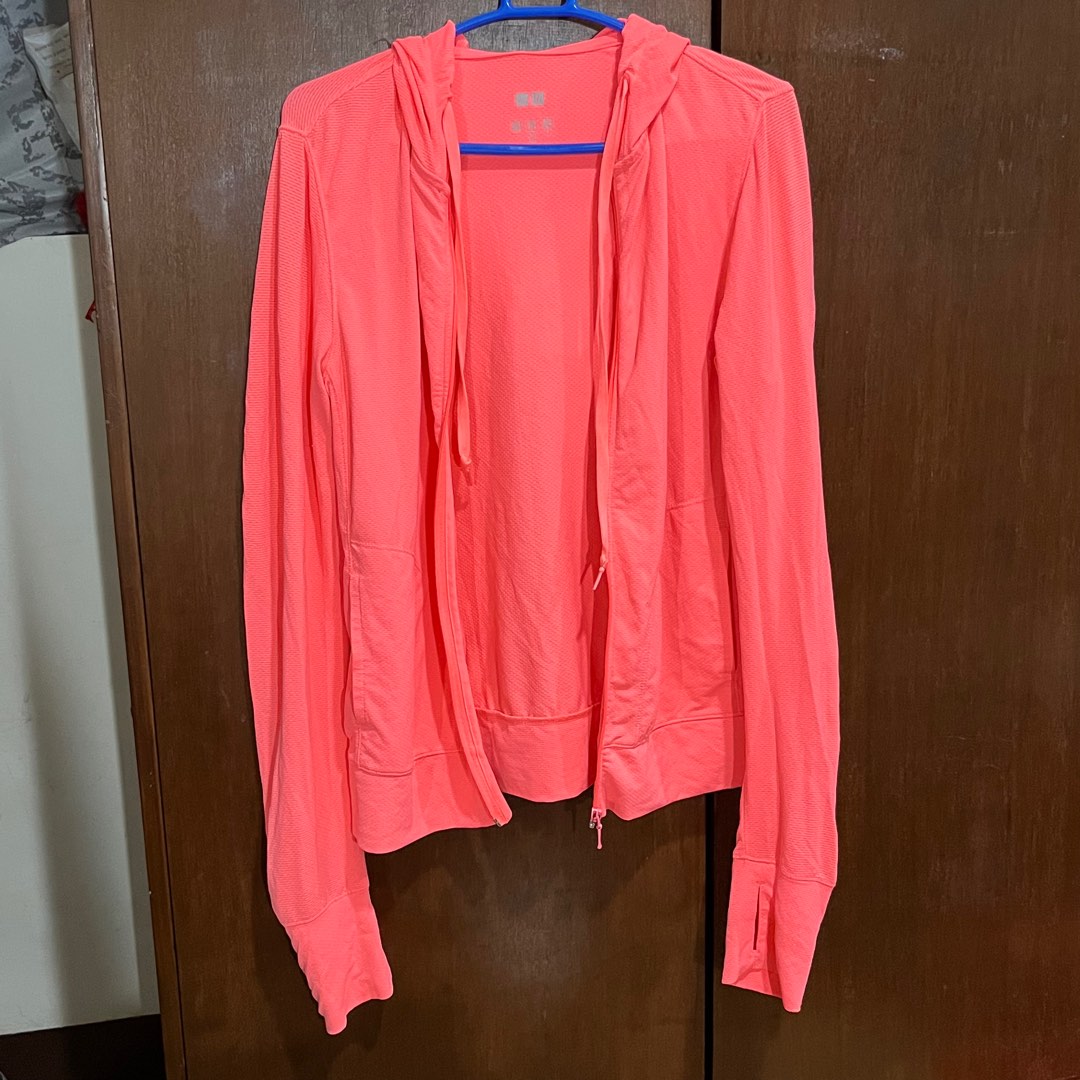 Uniqlo pink jacket, Women's Fashion, Activewear on Carousell