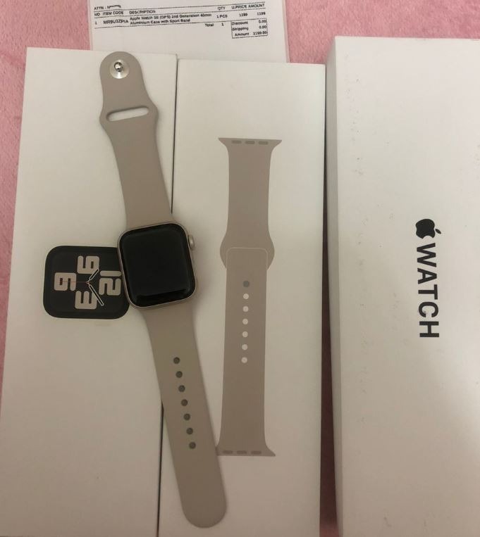 Apple Watch SE (2nd Gen) 40 mm Aluminium Case with Sport Band, Mobile ...