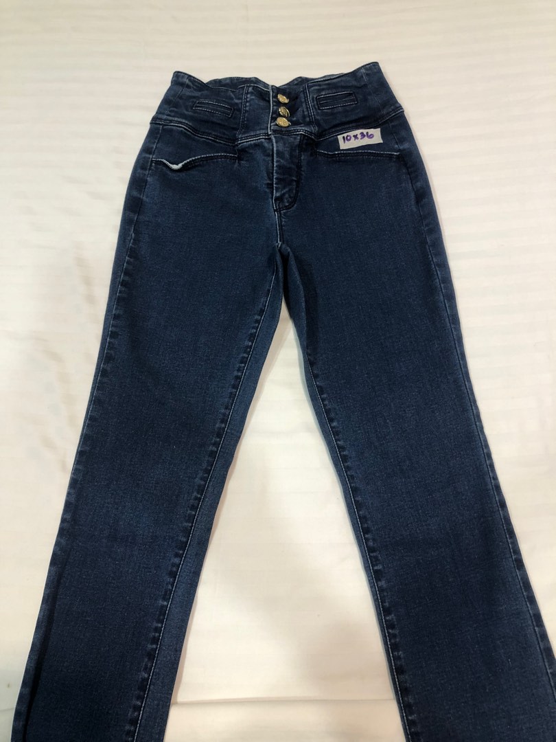 Bebe Jeans Highwaste (20), Women's Fashion, Bottoms, Jeans on Carousell