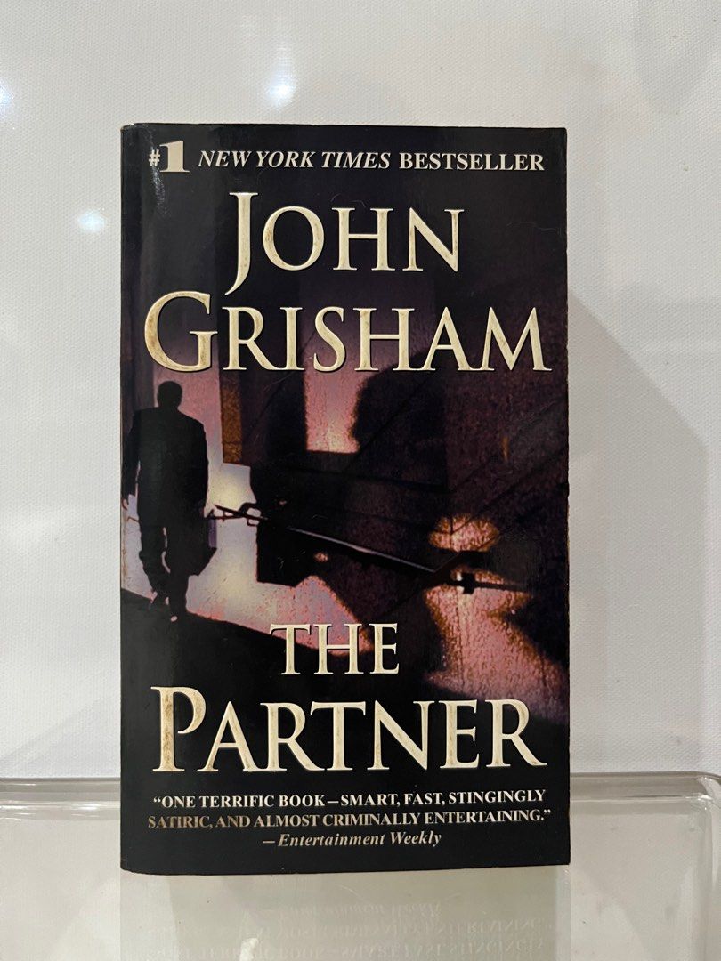Buku ‘The Partner’, John Grisham, Buku & Alat Tulis, Buku di Carousell