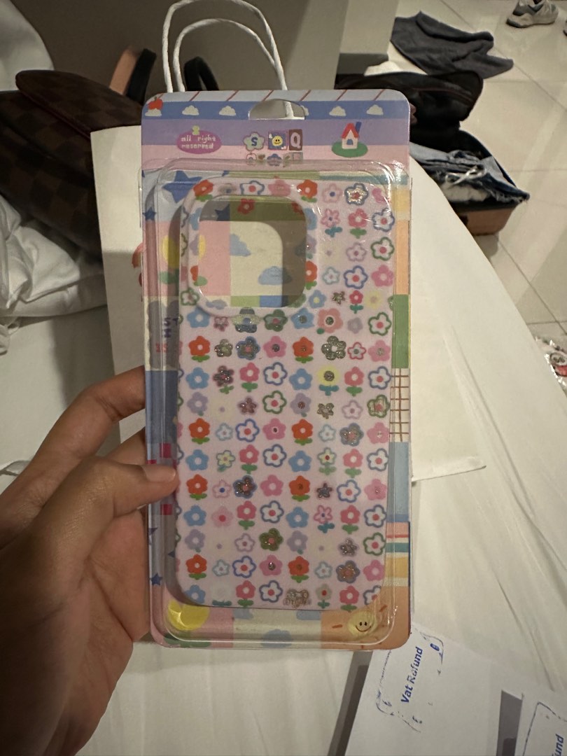 Daddy & The Muscle Academy casing 15 pro, Mobile Phones & Gadgets ...