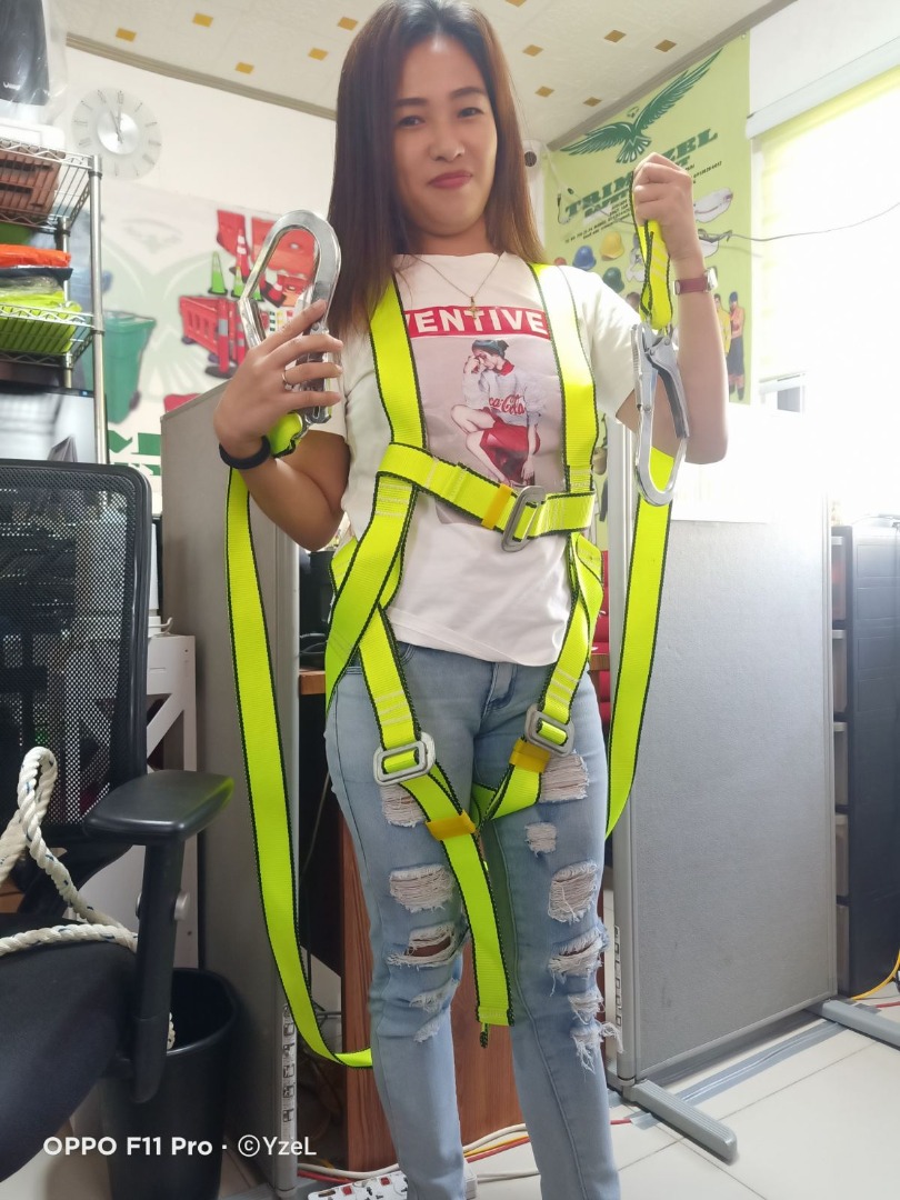 FULL BODY HARNESS, Commercial & Industrial, Construction & Building ...