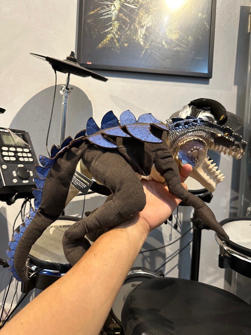 Godzilla 1998 Full Body Hand Puppet (Toho) Vintage, Hobbies & Toys ...