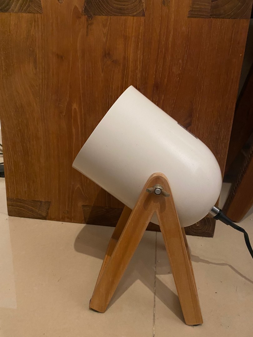 Japan Nitori light 日本宜得利射燈, 傢俬＆家居, 燈飾及風扇, 燈飾 - Carousell