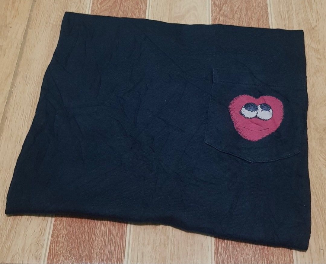 Kaws x Uniqlo Red Heart, Men's Fashion, Tops & Sets, Tshirts & Polo ...