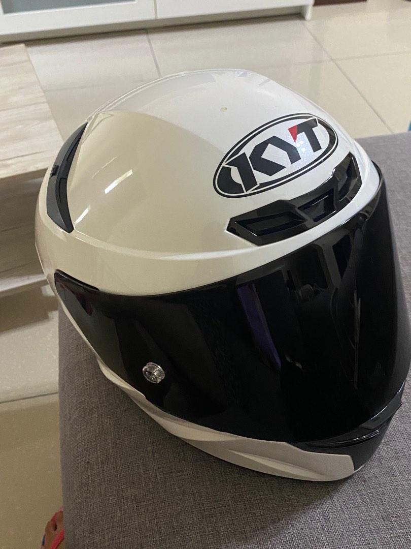 KYT TT COURSE WHITE PUTIH (HELMET), Motorbikes on Carousell