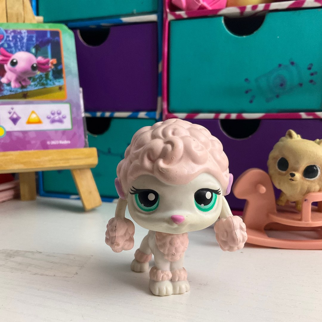 Lps poodle, Hobbies & Toys, Toys & Games on Carousell