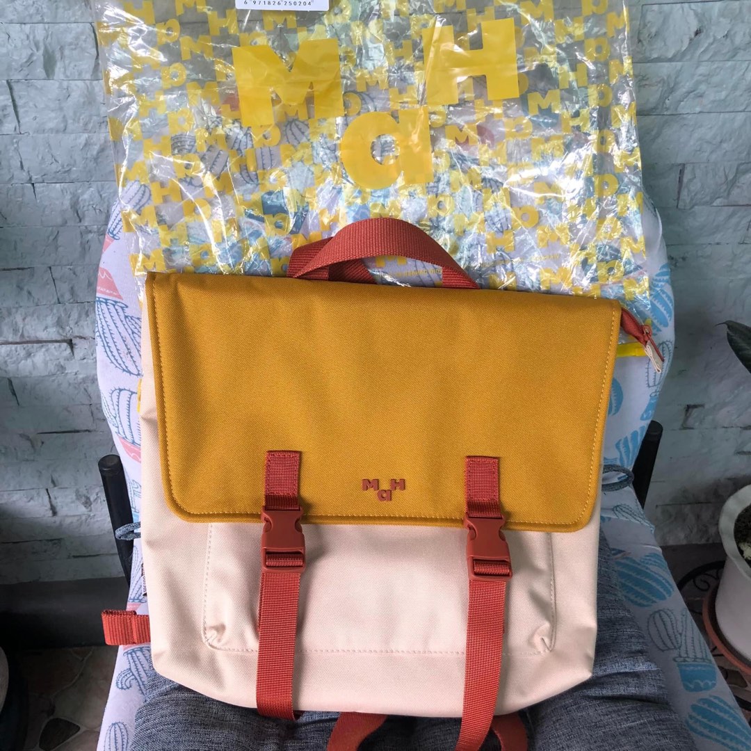 MAH Cambridge Oli Laptop Bag, Women's Fashion, Bags & Wallets ...