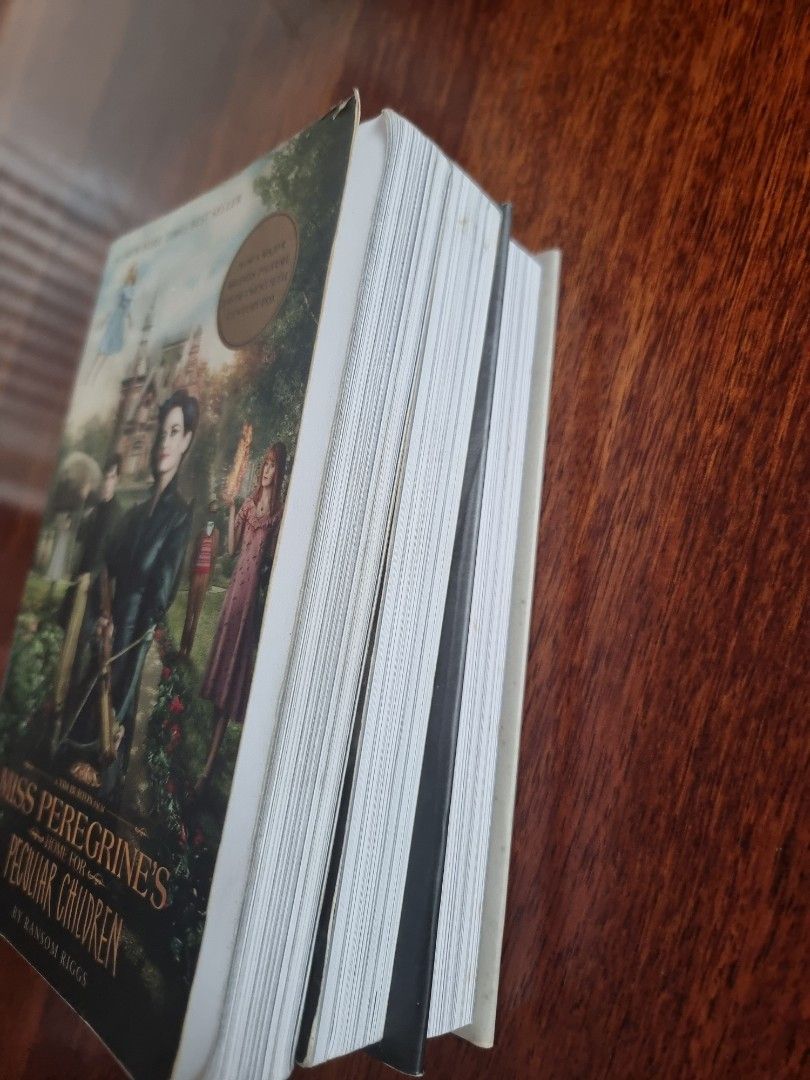 Miss Peregrine's Home For Peculiar Children (movie tie in) // Hollow ...