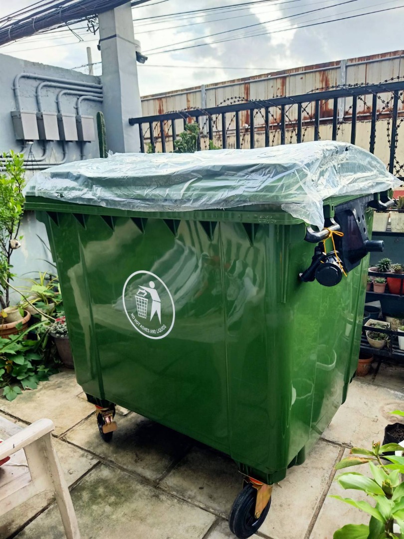 MOBILE TRASH BIN, Furniture & Home Living, Cleaning & Homecare Supplies ...