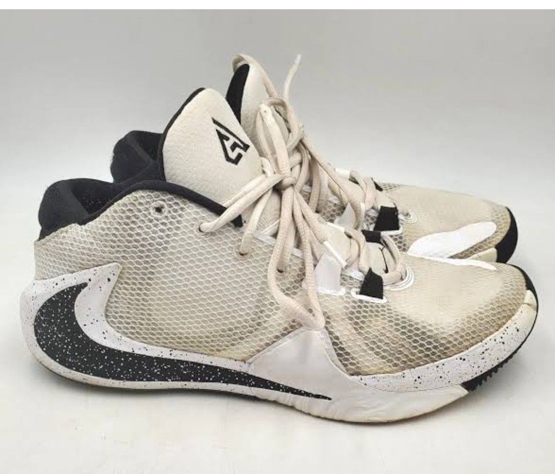 Nike zoom freak oreo original, Fesyen Pria, Sepatu , Sneakers di Carousell