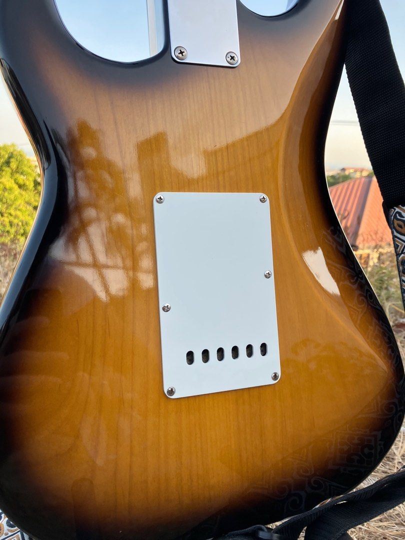 Noiseless Tokai Stratocaster, Hobbies & Toys, Music & Media, Musical ...