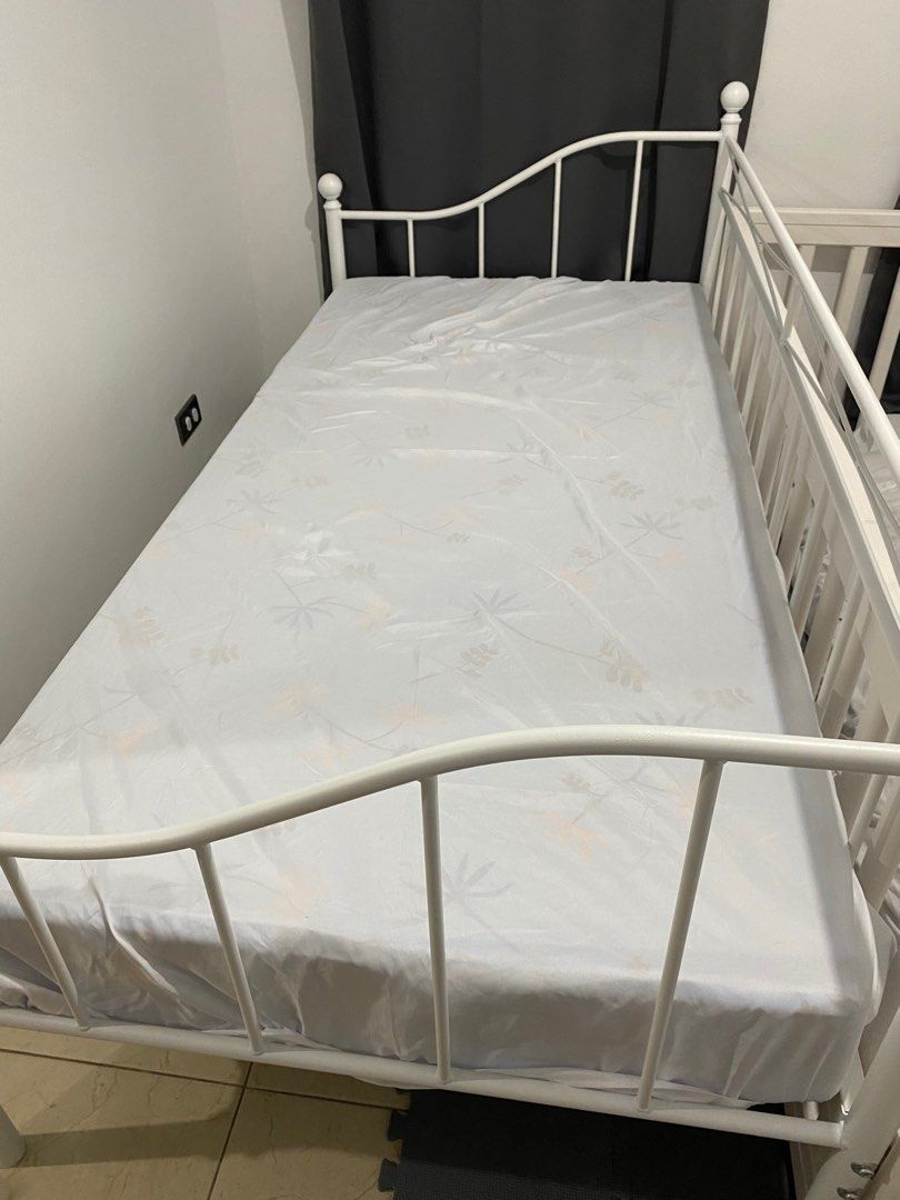 Sonya Metal Daybed, Furniture & Home Living, Furniture, Bed Frames ...