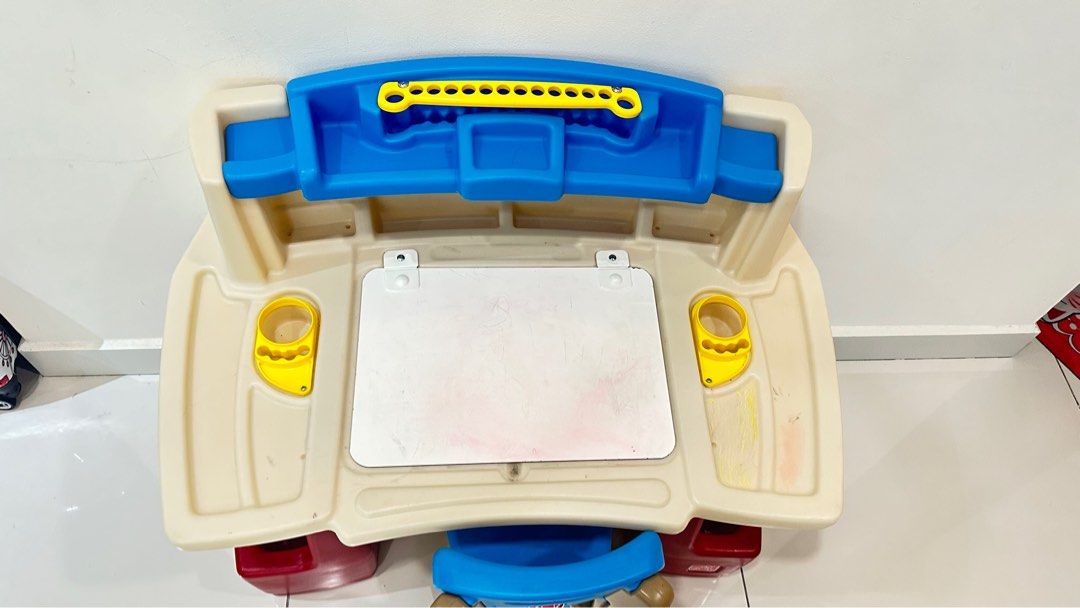 Step 2 drawing table set for kids, Hobbies & Toys, Toys & Games on ...