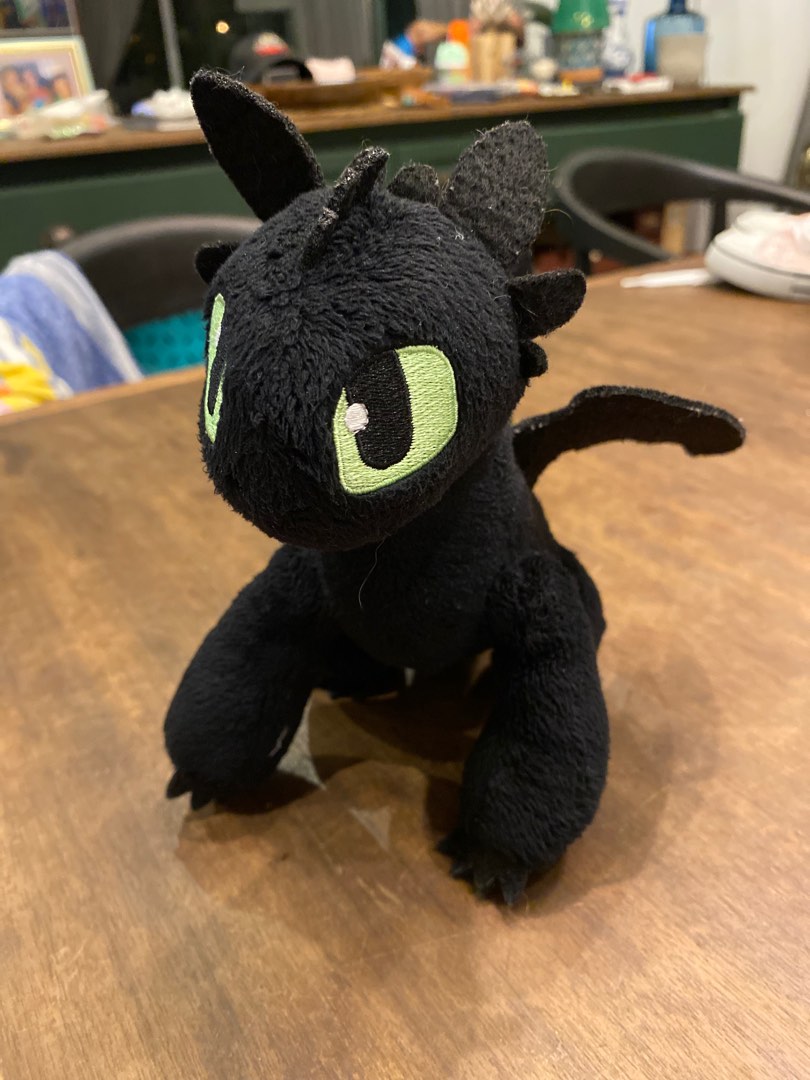 Toothless How to train your dragon, Hobbies & Toys, Toys & Games on ...