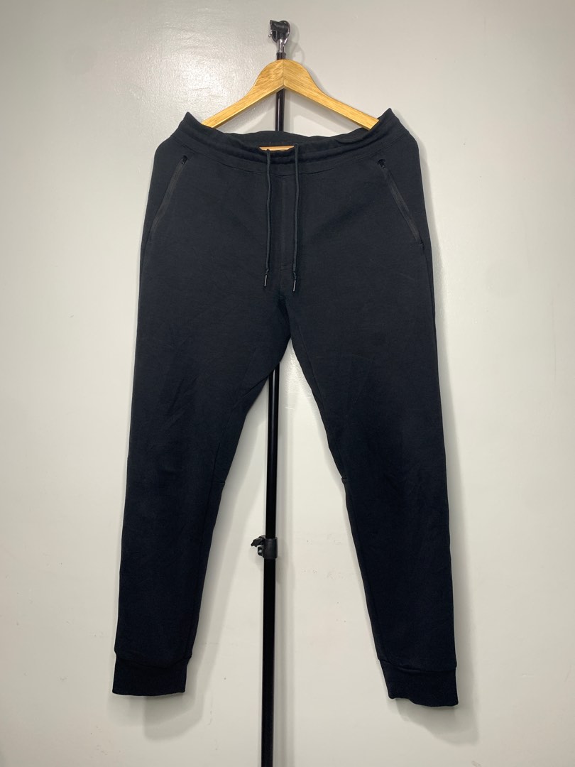 Uniqlo TF pants, Men's Fashion, Bottoms, Joggers on Carousell