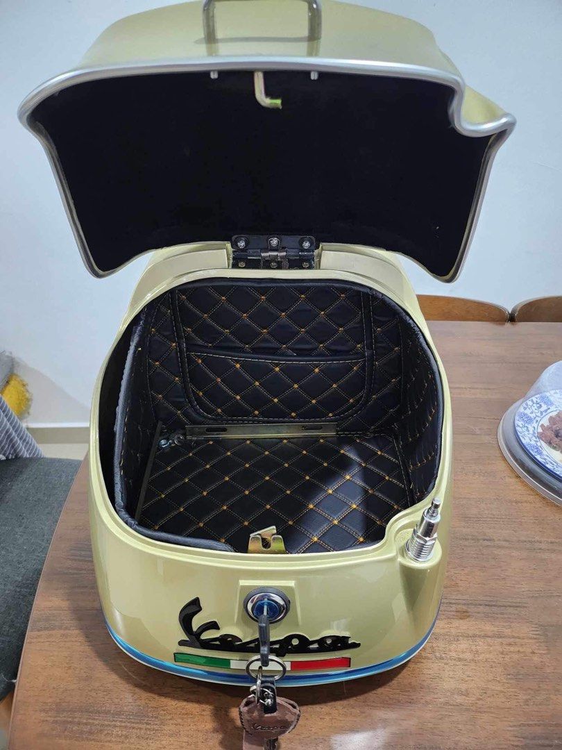Vespa Top Case/ Top Box , Motorbikes on Carousell