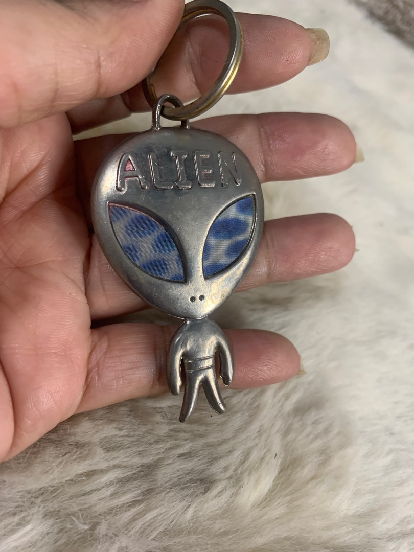 Vintage alien keychain, Hobbies & Toys, Memorabilia & Collectibles ...